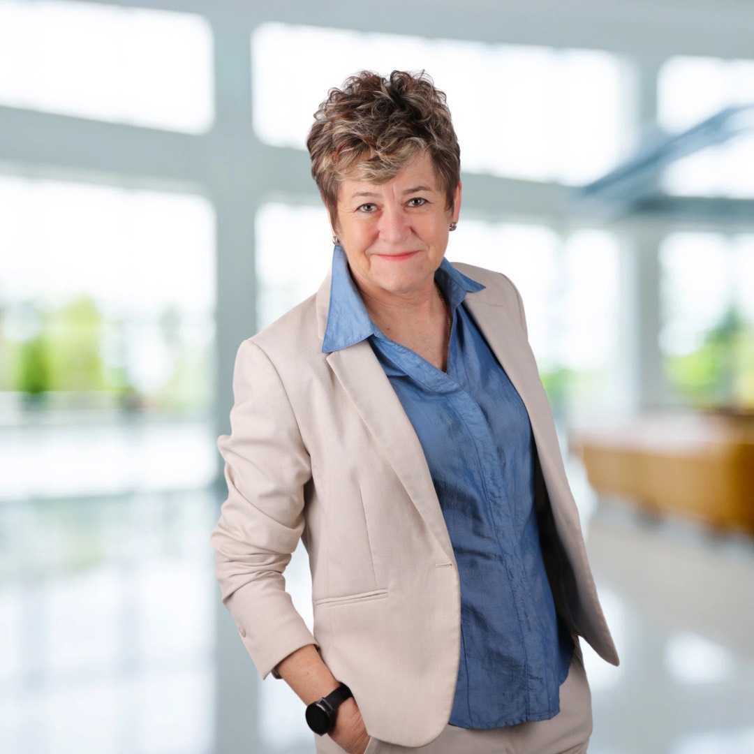 Dr. Michélle Booysen drives impactful transitions, turning complexity ...